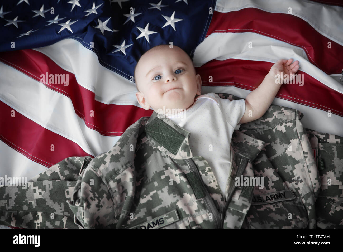 Baby in military uniform hi-res stock photography and images - Alamy