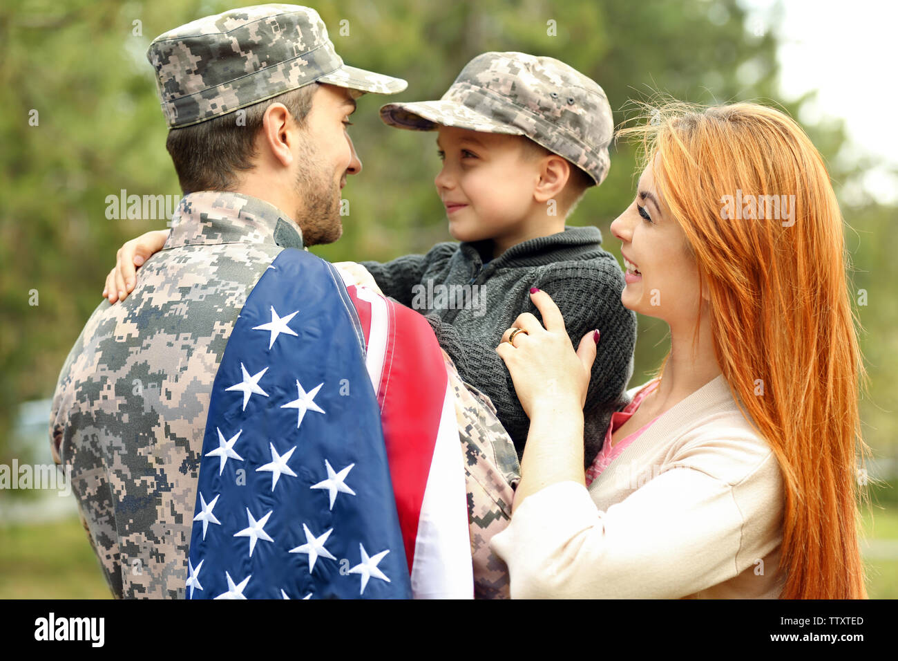 Reunited with his american wife hi-res stock photography and images - Alamy