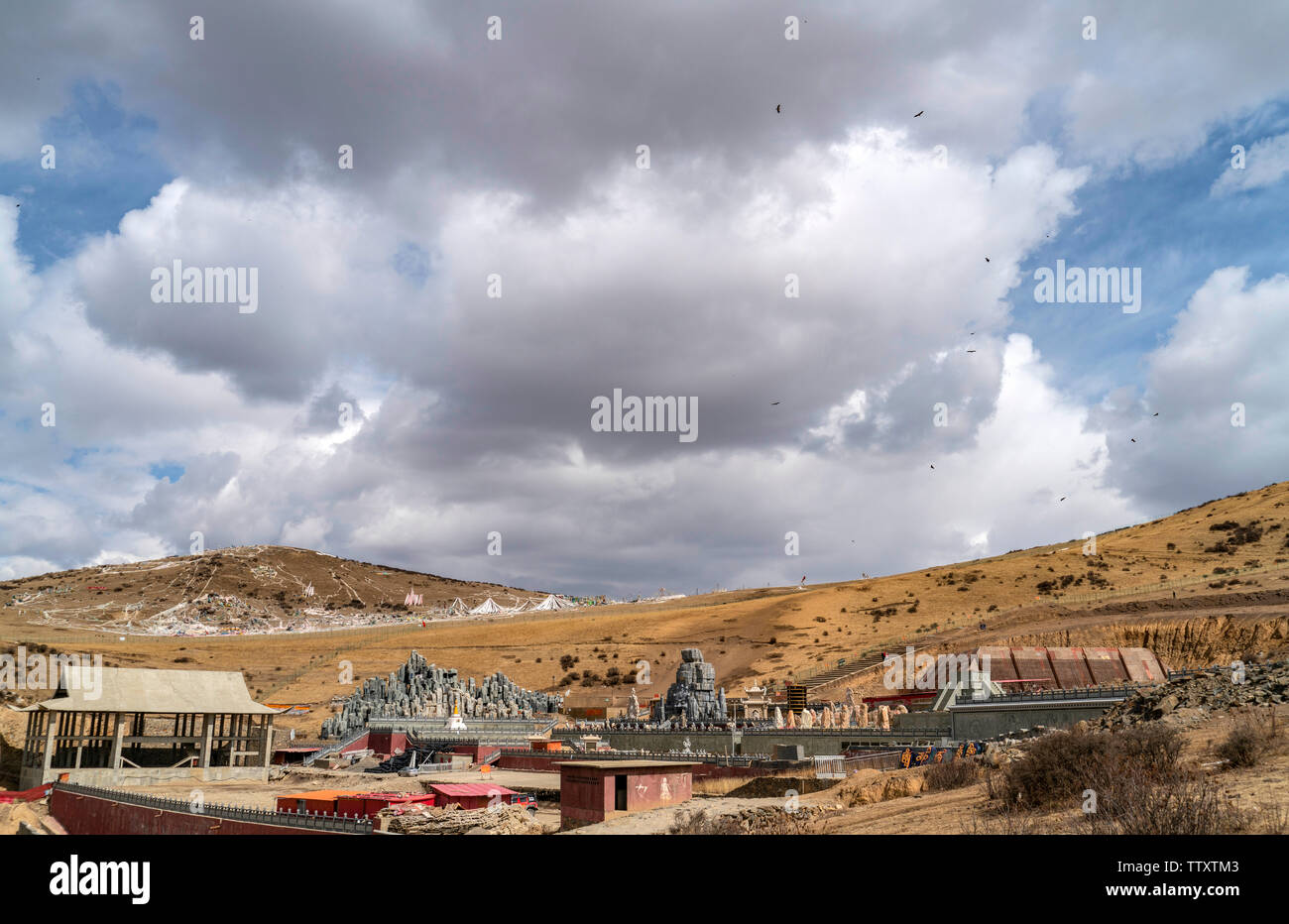 Burial platform hi-res stock photography and images - Alamy