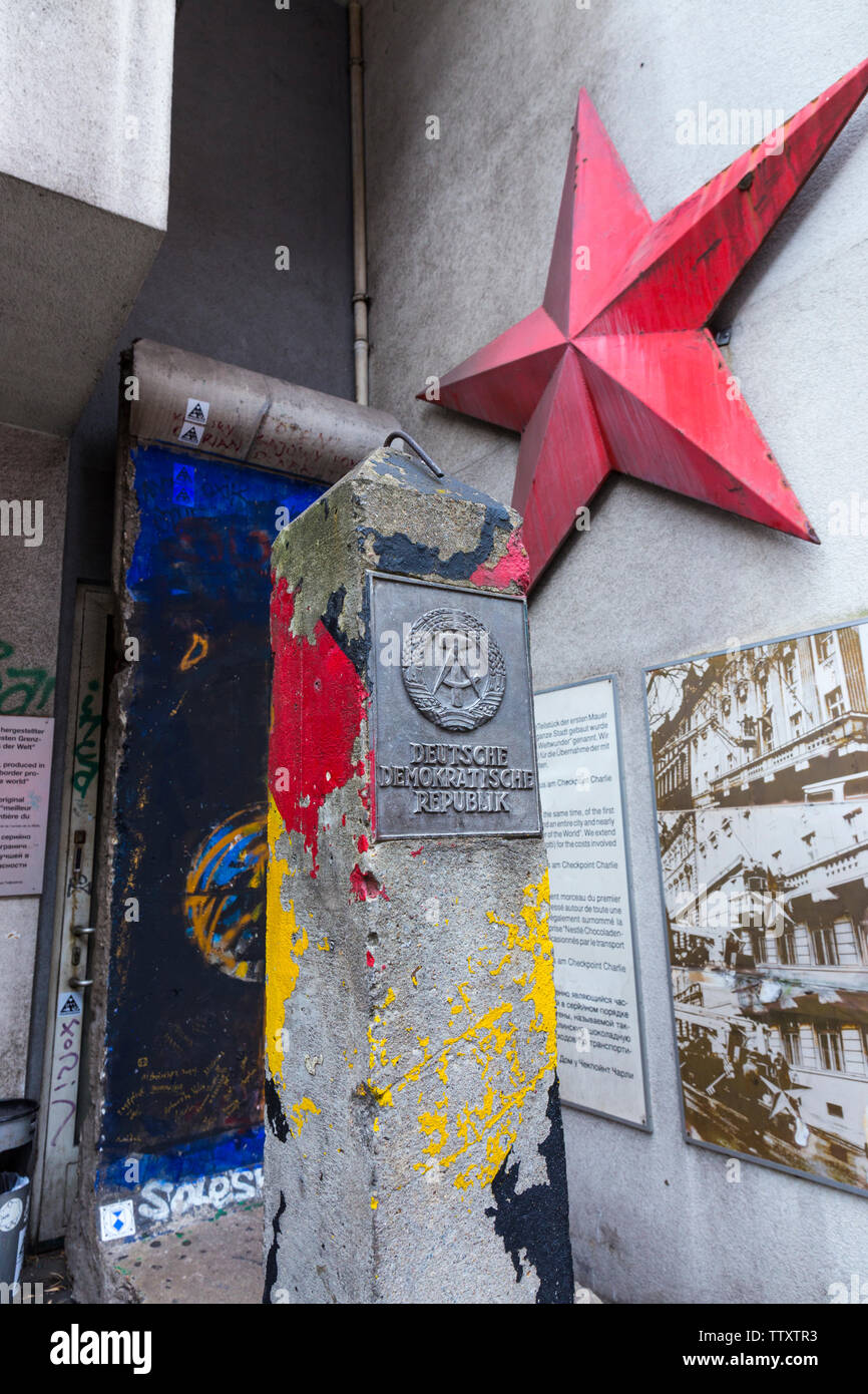 Charlie bridge berlin hi-res stock photography and images - Alamy