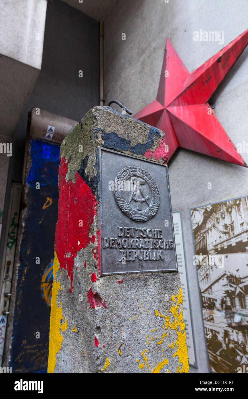 Charlie bridge berlin hi-res stock photography and images - Alamy