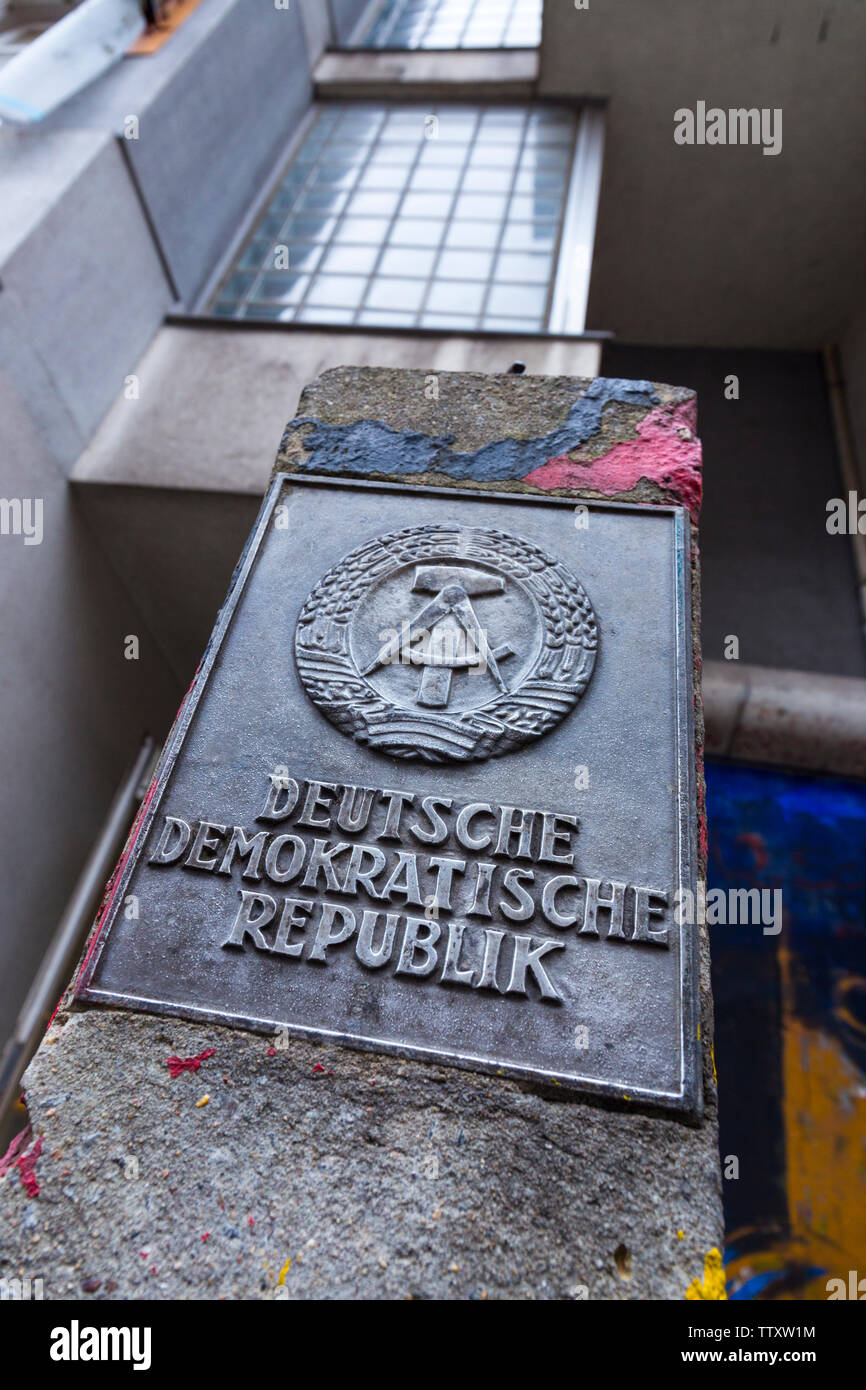 Checkpoint Charlie, Berlin, Germany, Europe Stock Photo - Alamy