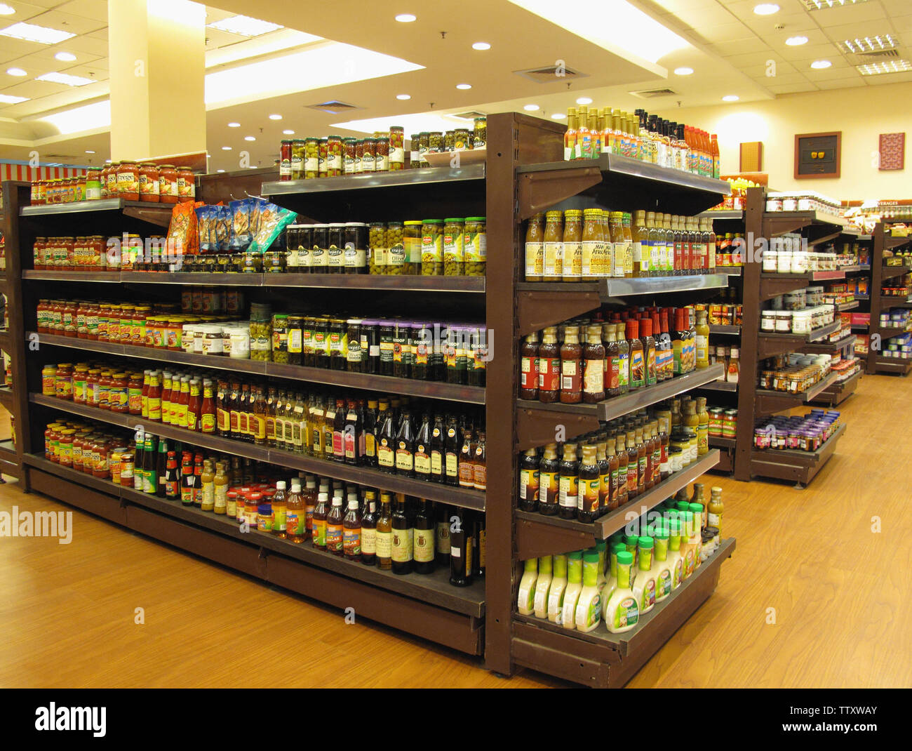 Interiors of a supermarket, India Stock Photo - Alamy