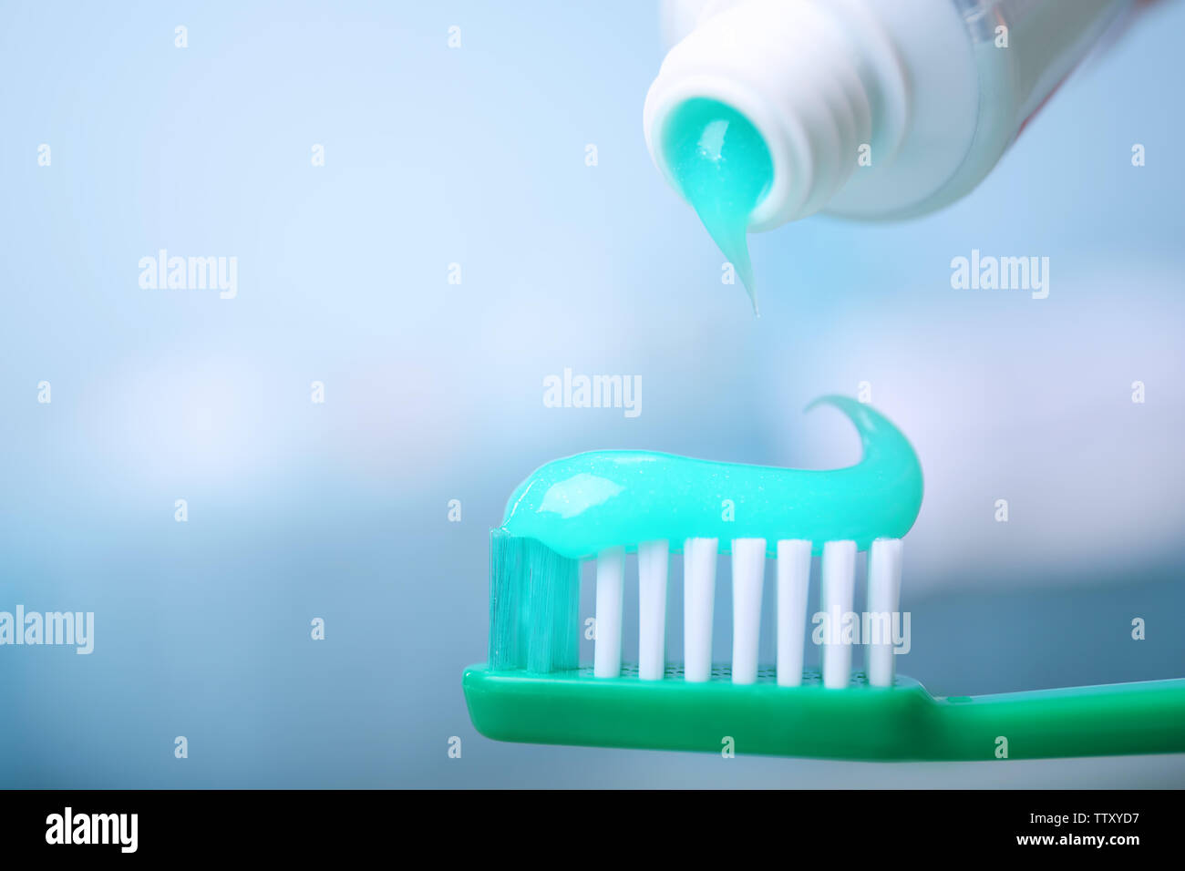 Squeezed mouth hi-res stock photography and images - Alamy