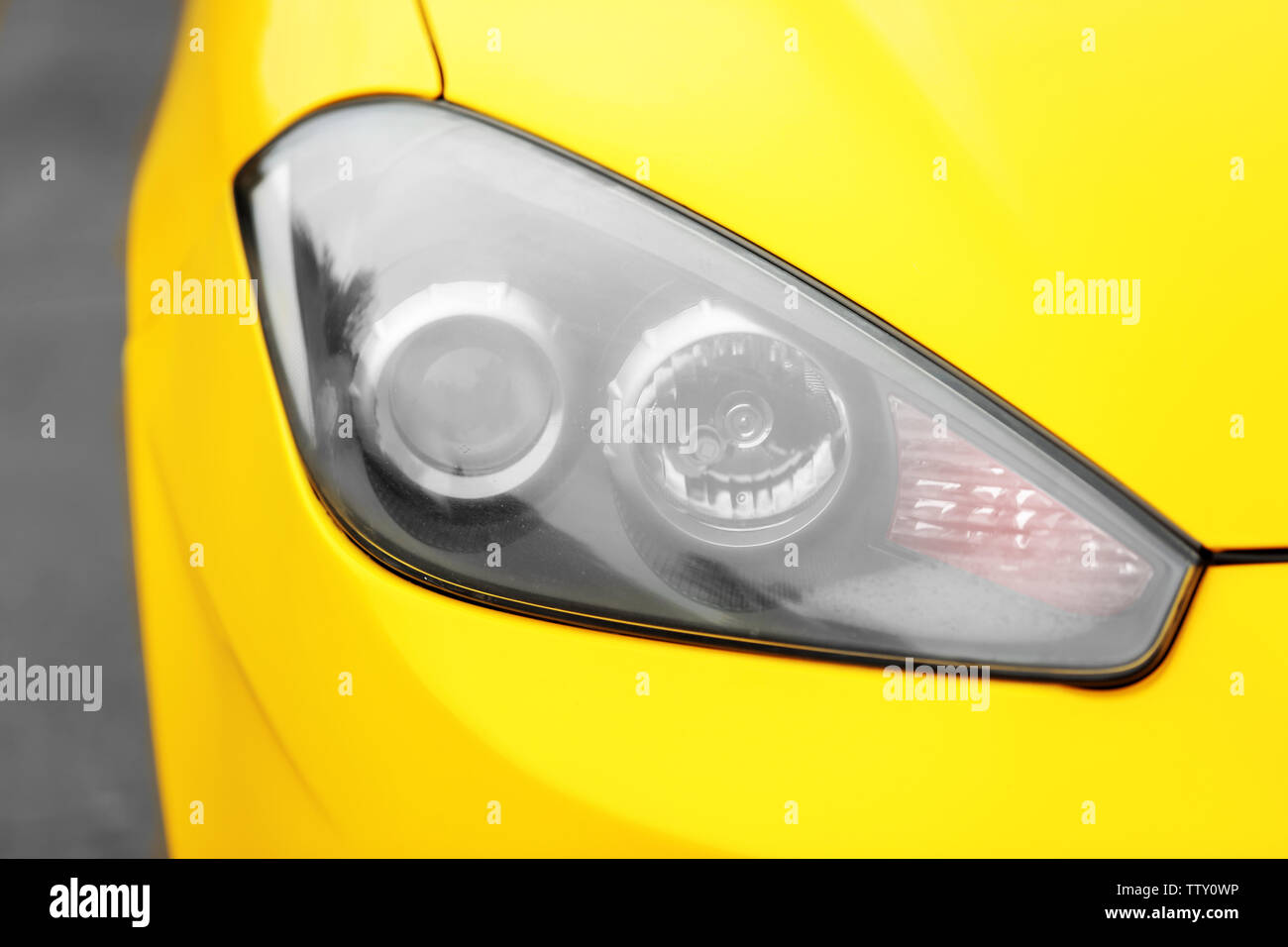 Smart headlight hi-res stock photography and images - Alamy