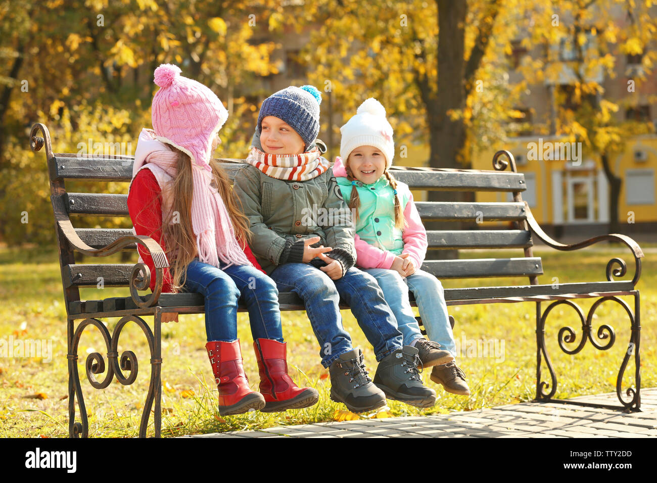Children group walking woods hi-res stock photography and images - Alamy