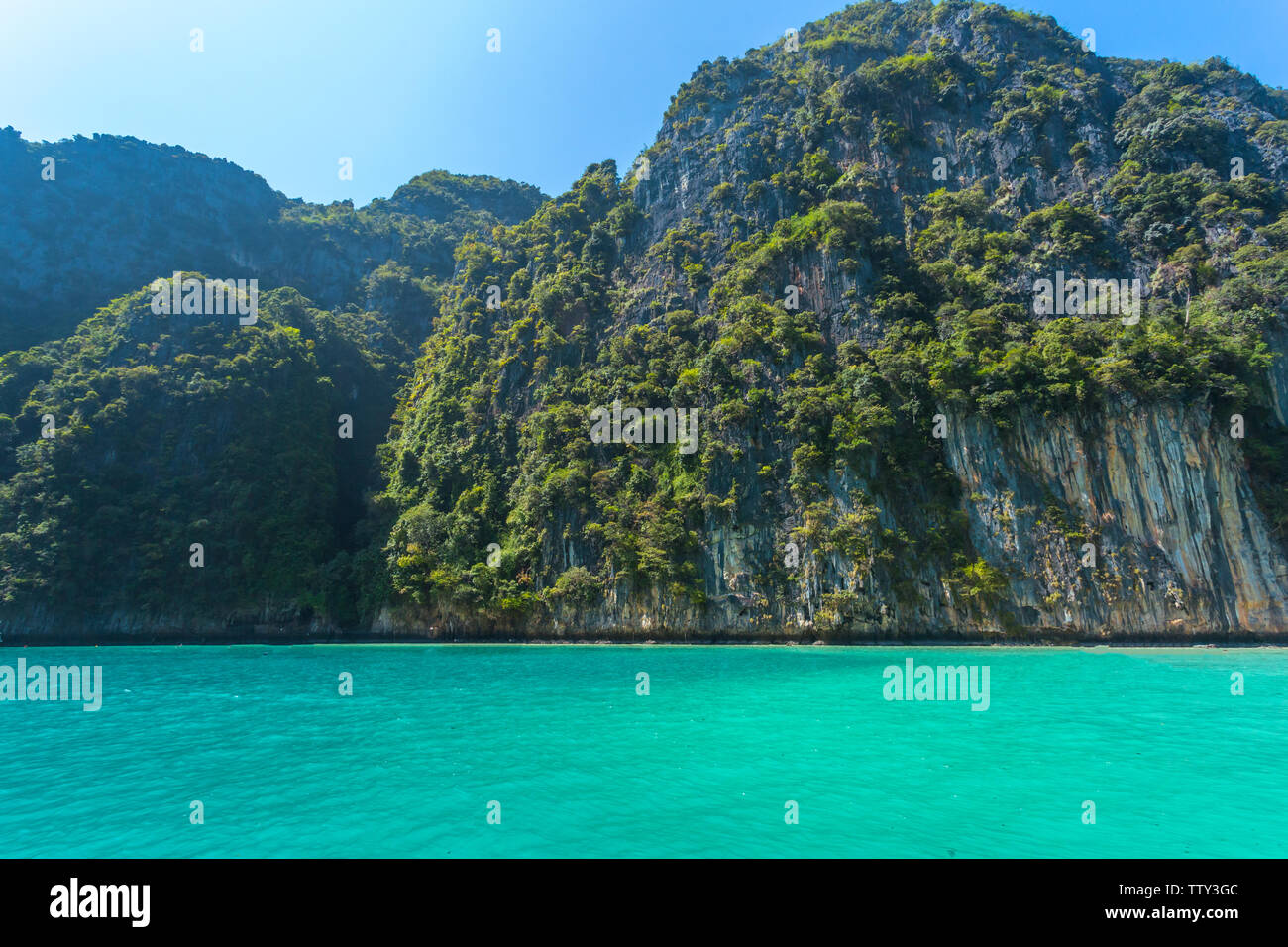 rocks and sea Stock Photo - Alamy