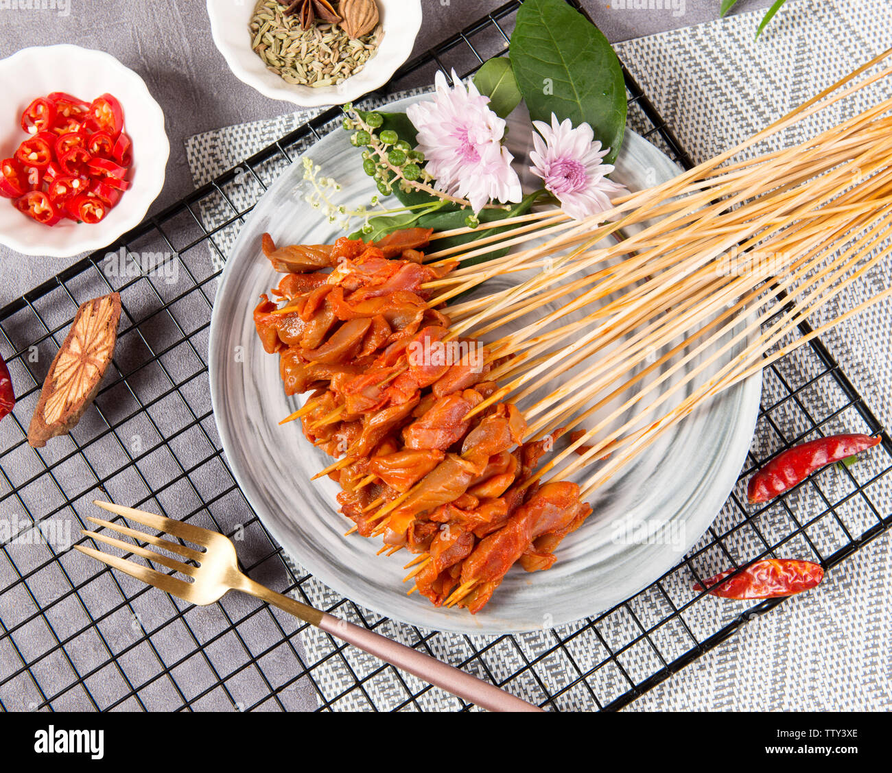 Iron plate barbecue chicken Stock Photo - Alamy