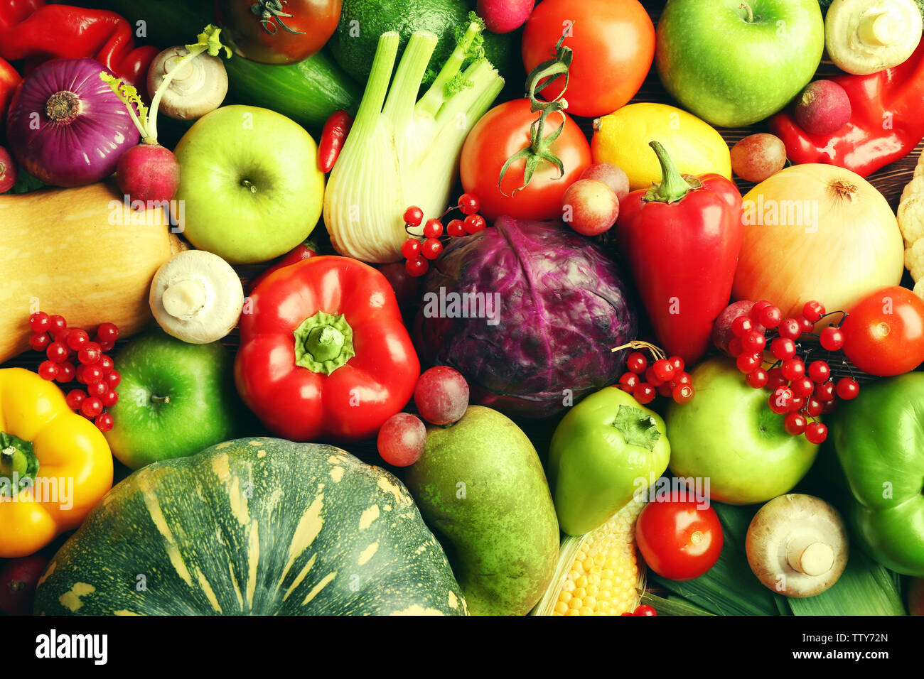 Autumn fruits and vegetables background Stock Photo - Alamy