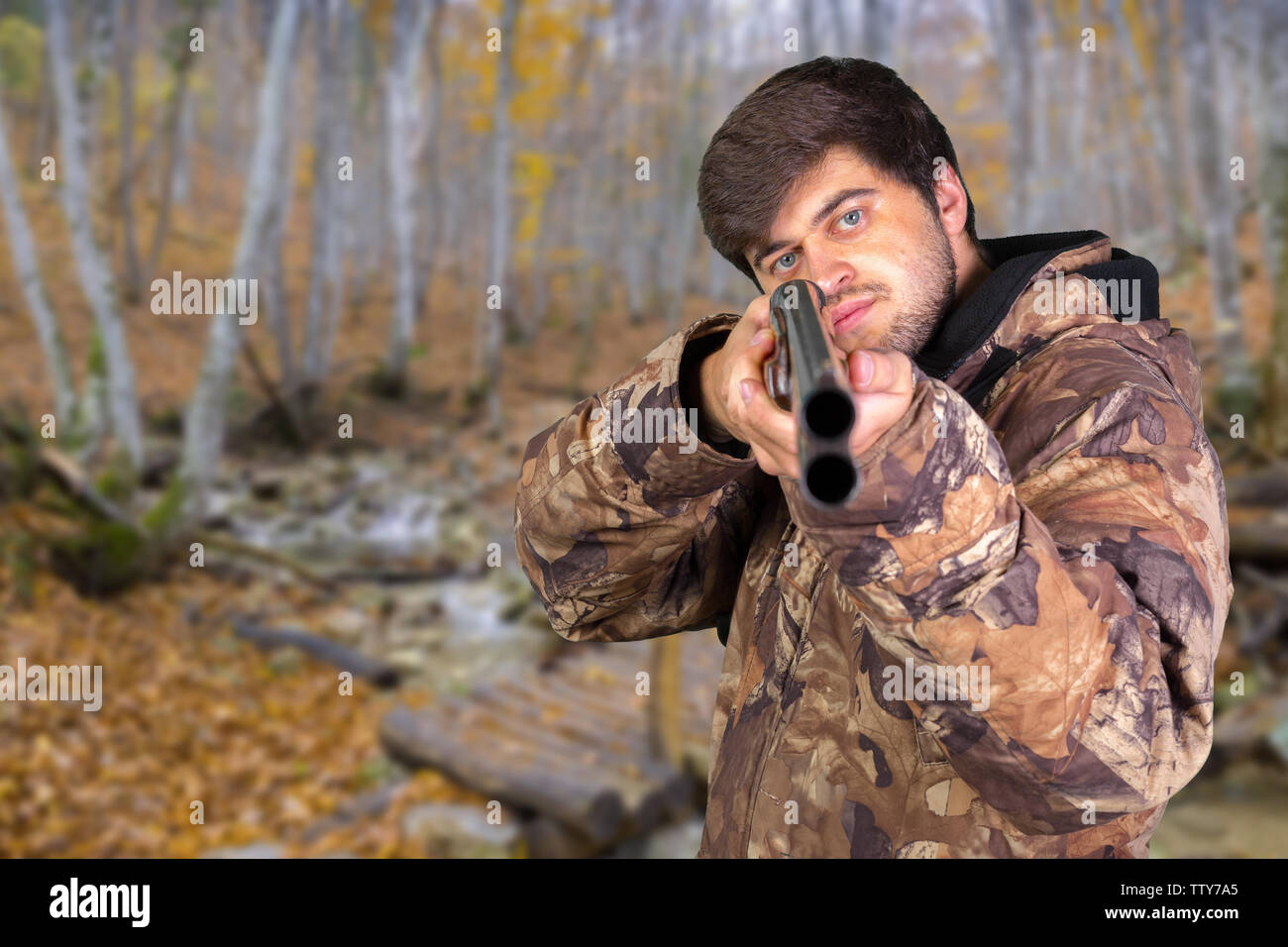hunter with his rifle Stock Photo - Alamy