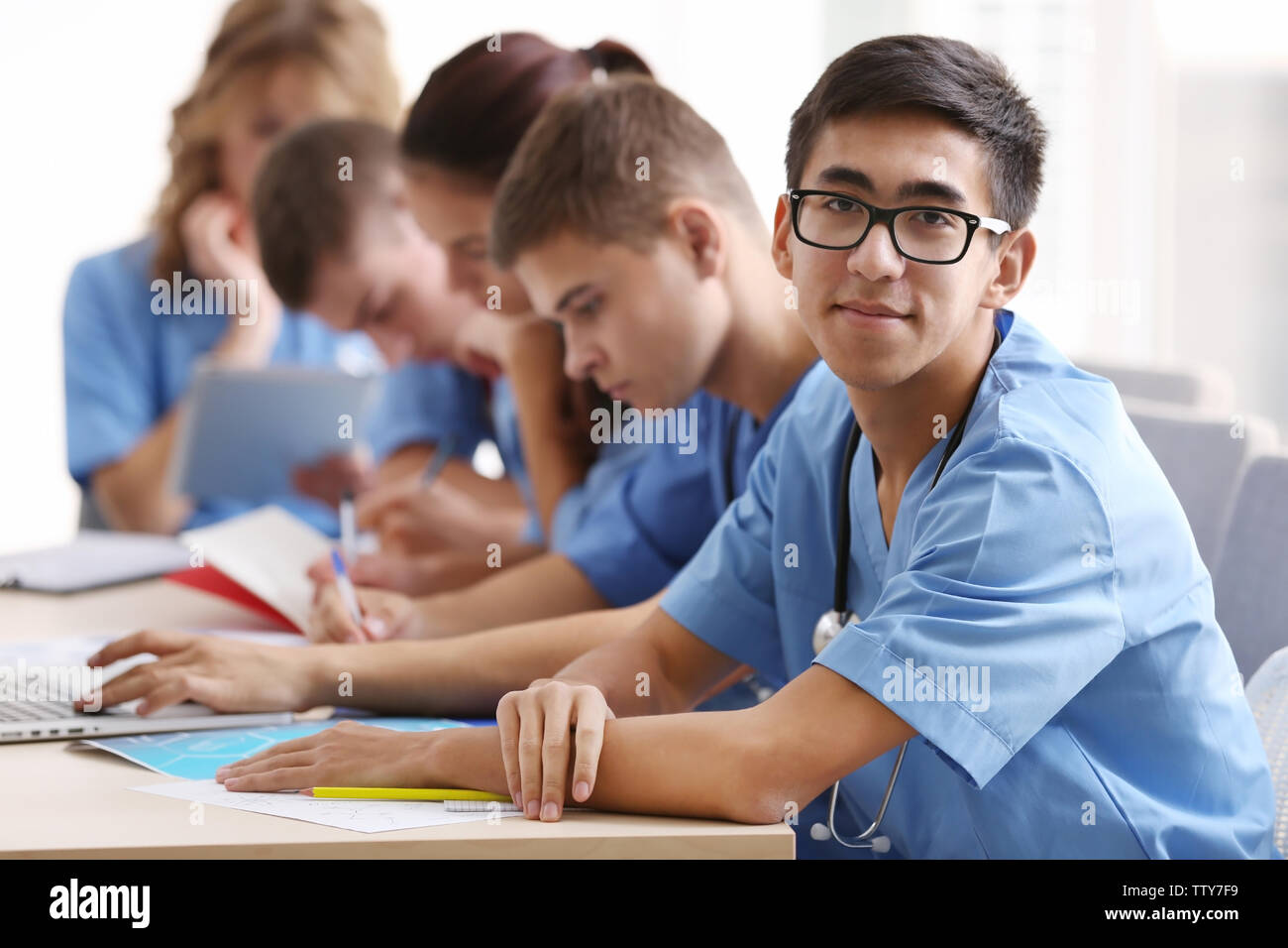 Group medical students having hi-res stock photography and images - Alamy