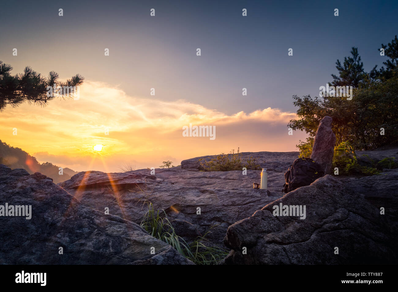 Lushan sunset appreciation Stock Photo - Alamy