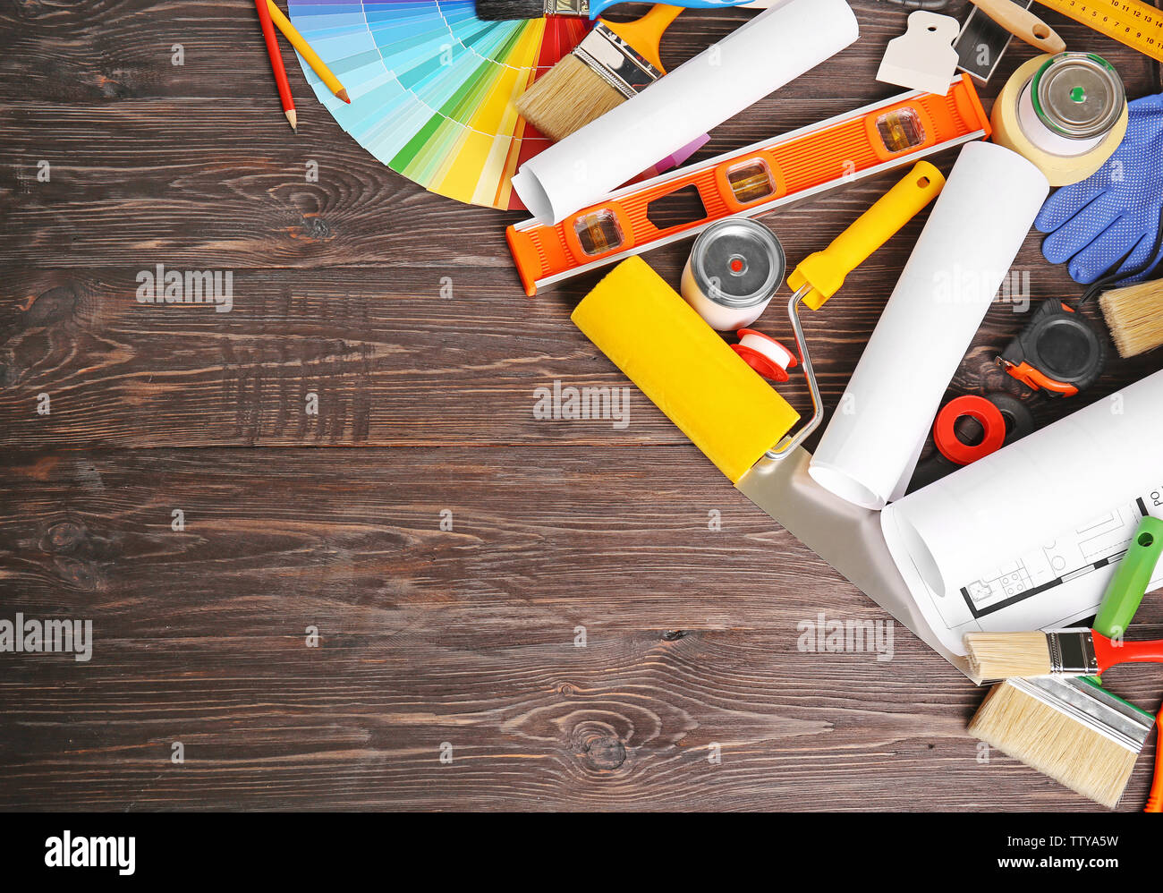 Decorator tools hi-res stock photography and images - Alamy