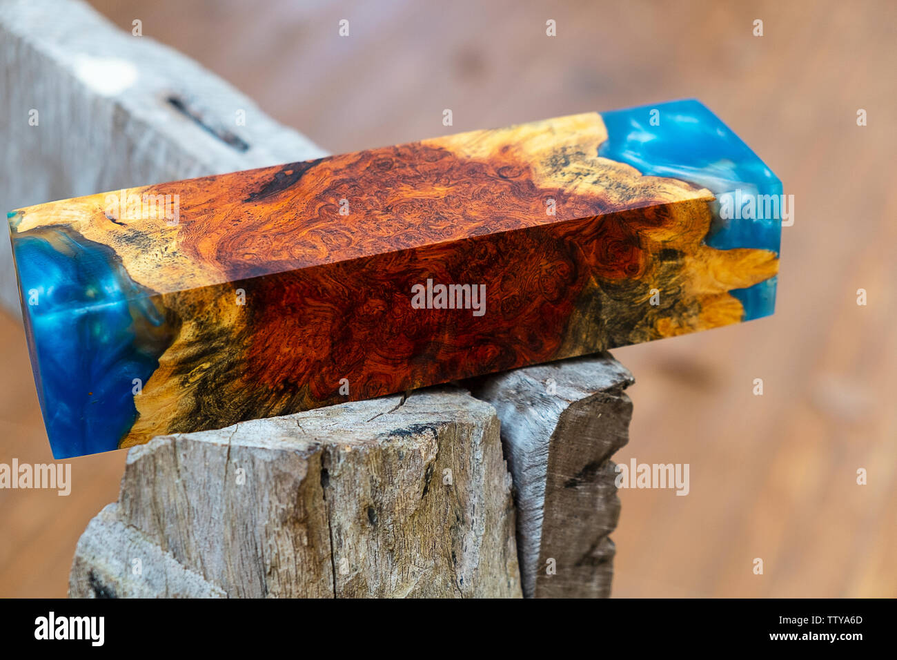 Casting resin burl wood Stock Photo - Alamy