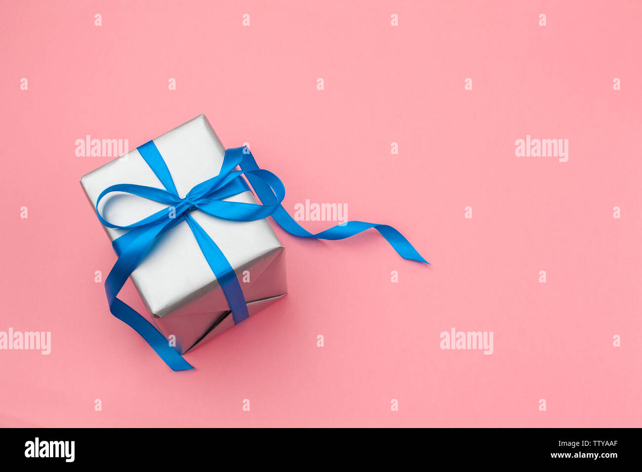Flat lay composition with beautiful gift box Stock Photo - Alamy