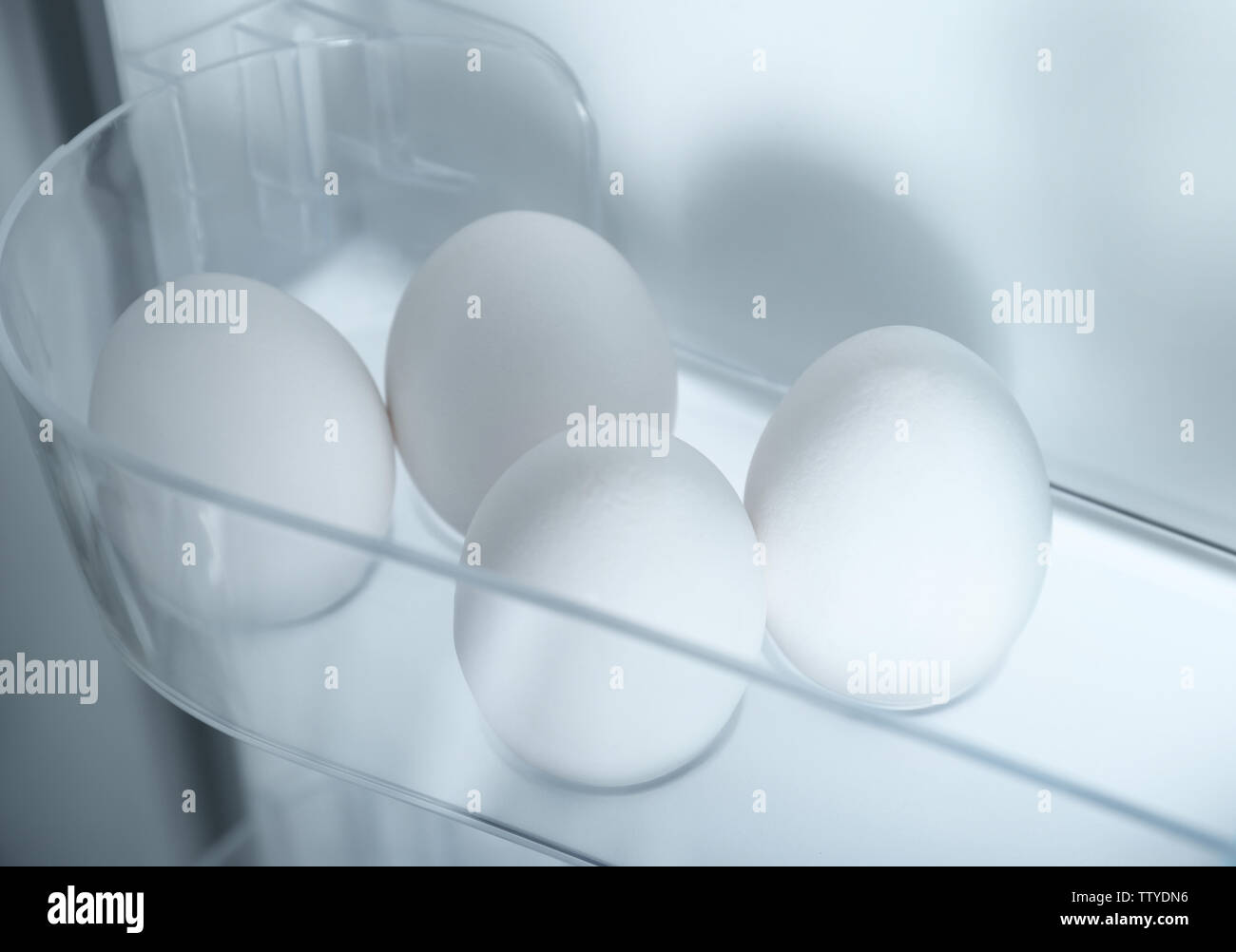Eggs fridge shelf hi-res stock photography and images - Alamy
