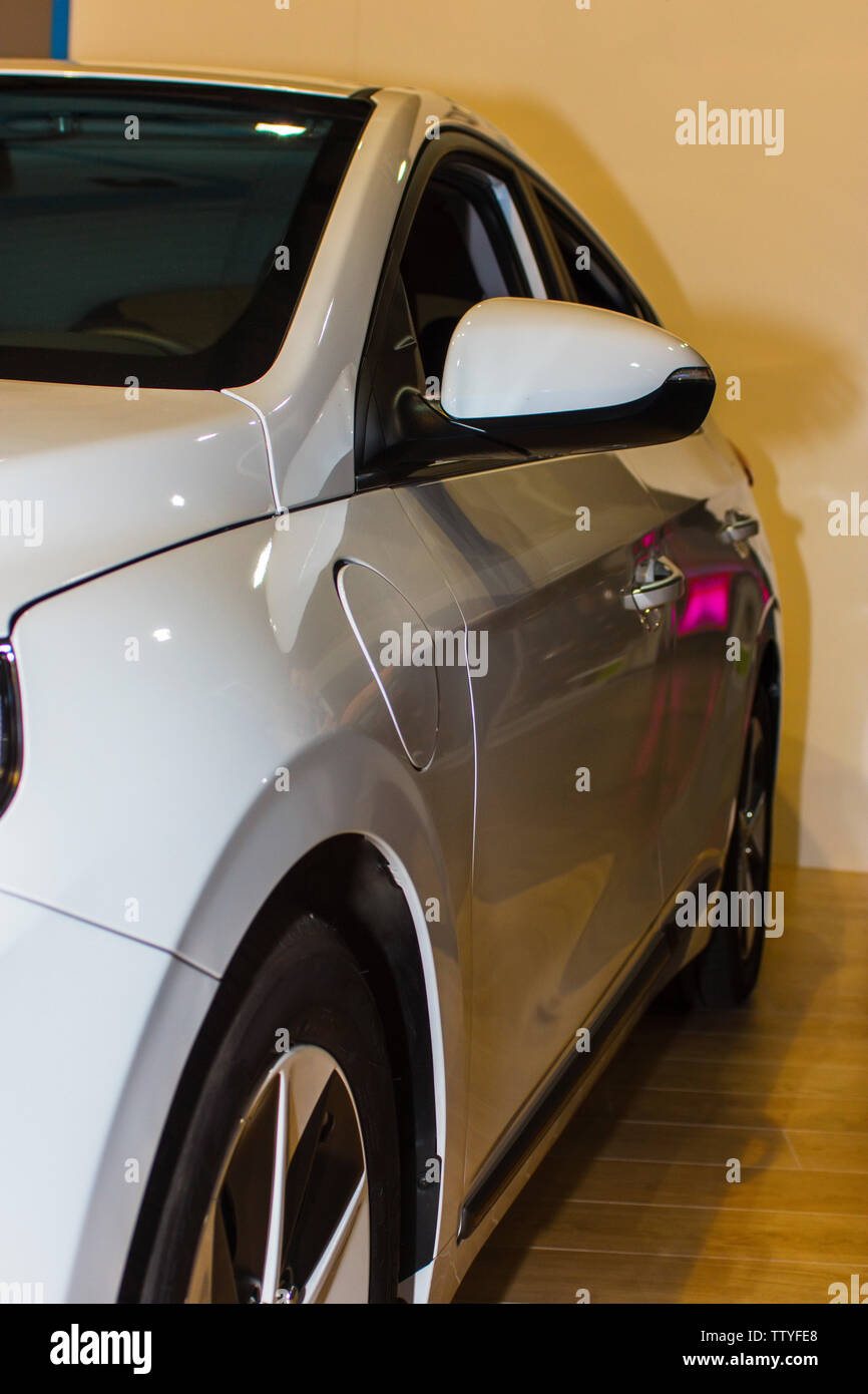 Wheel reflection sport suv automotive hi-res stock photography and ...