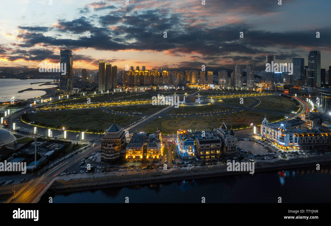 Dalian night view plaza hi-res stock photography and images - Alamy