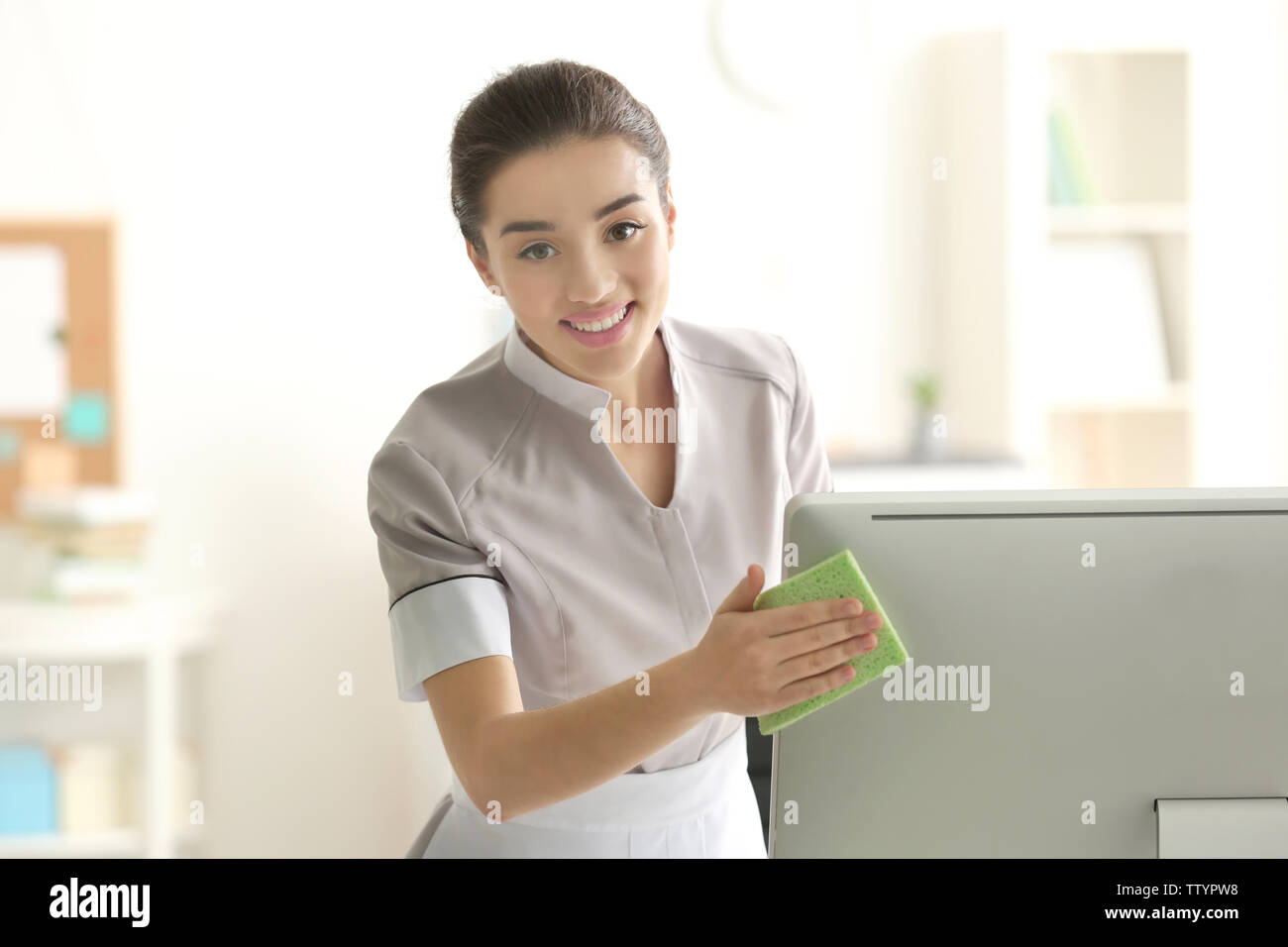 Computer pc computering monitor hi-res stock photography and images - Alamy