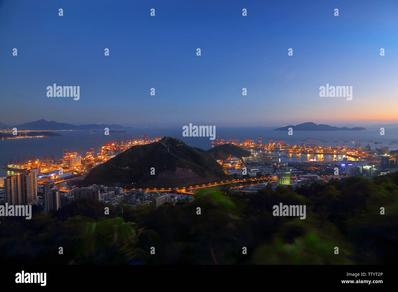 Shekou shenzhen buildings hi-res stock photography and images - Alamy