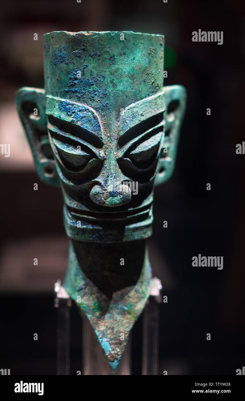 Ancient bronze ware hi-res stock photography and images - Alamy