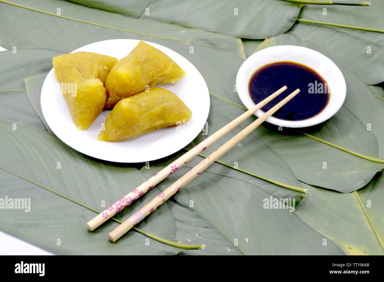 Traditional Chinese brown seeds Stock Photo - Alamy