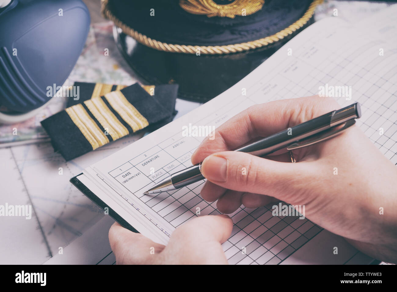 Pilot flight plan checklist hi-res stock photography and images - Alamy