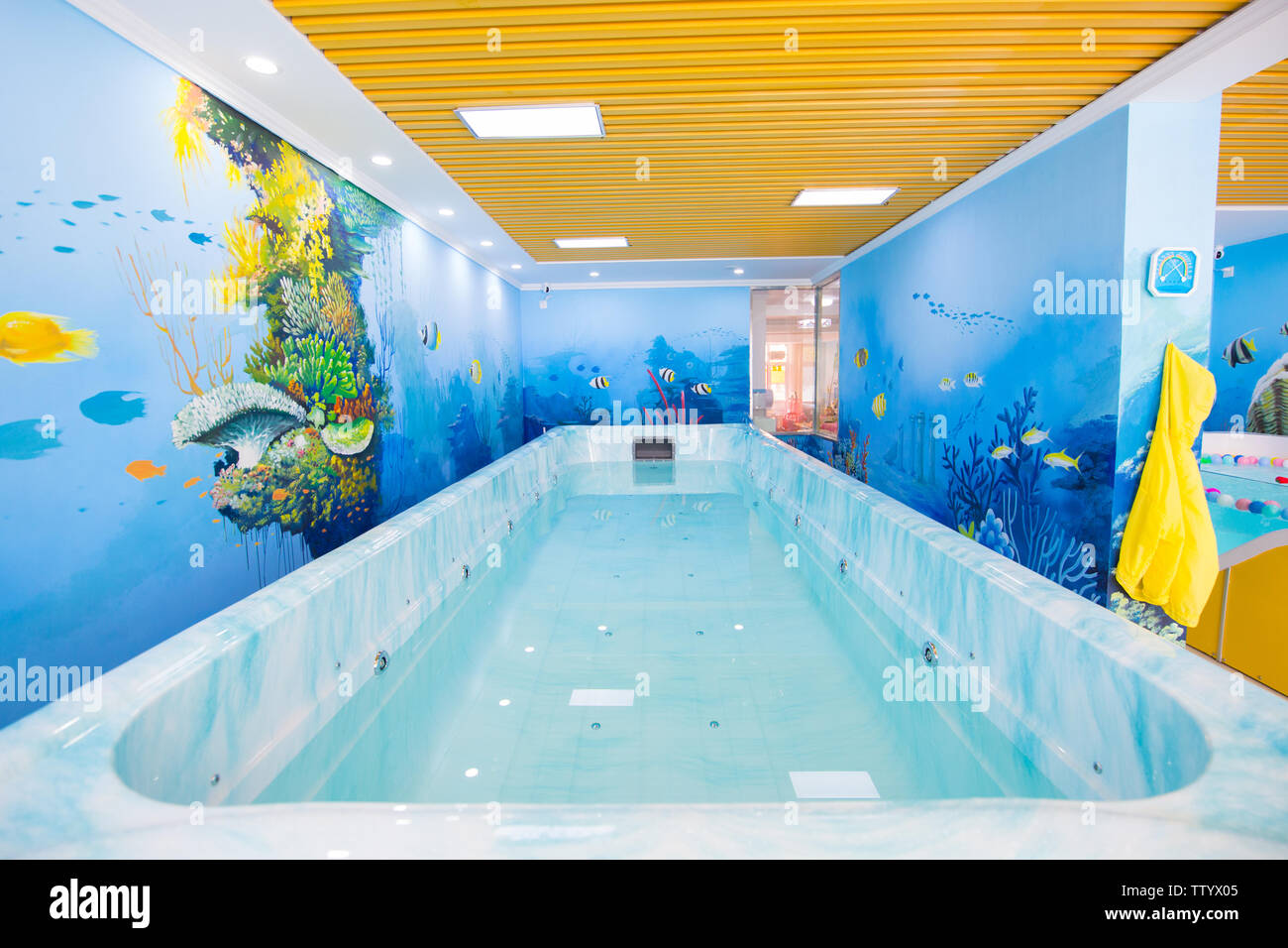 Family room no one has luxurious bathroom house light buildings hi-res ...