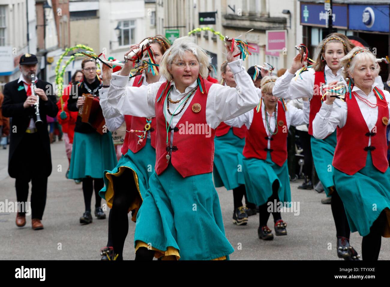 The Stroud Wassail winter festival procession which took place on ...