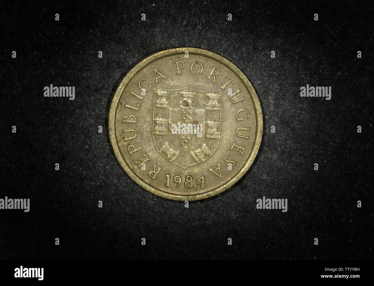 Portugal 1 escudo, 1984 Stock Photo - Alamy