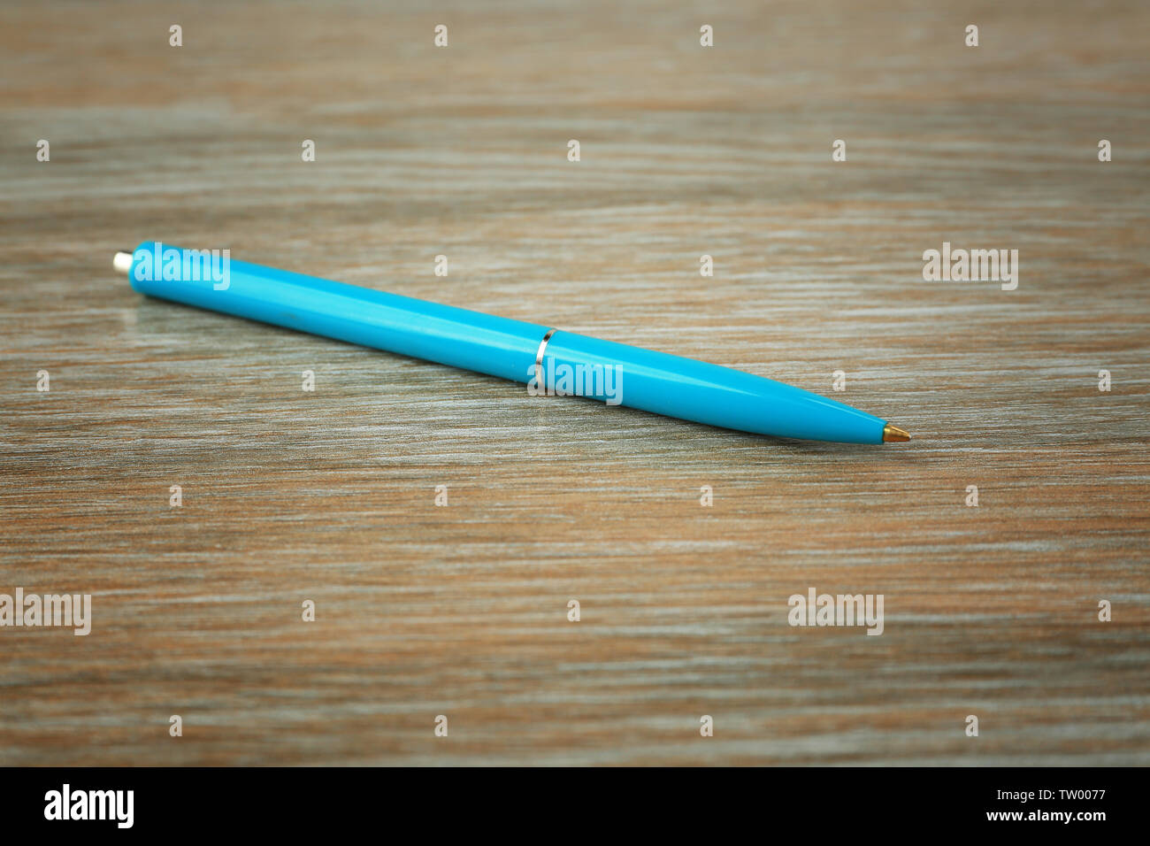 Ballpoint pen advertisement hi-res stock photography and images - Alamy