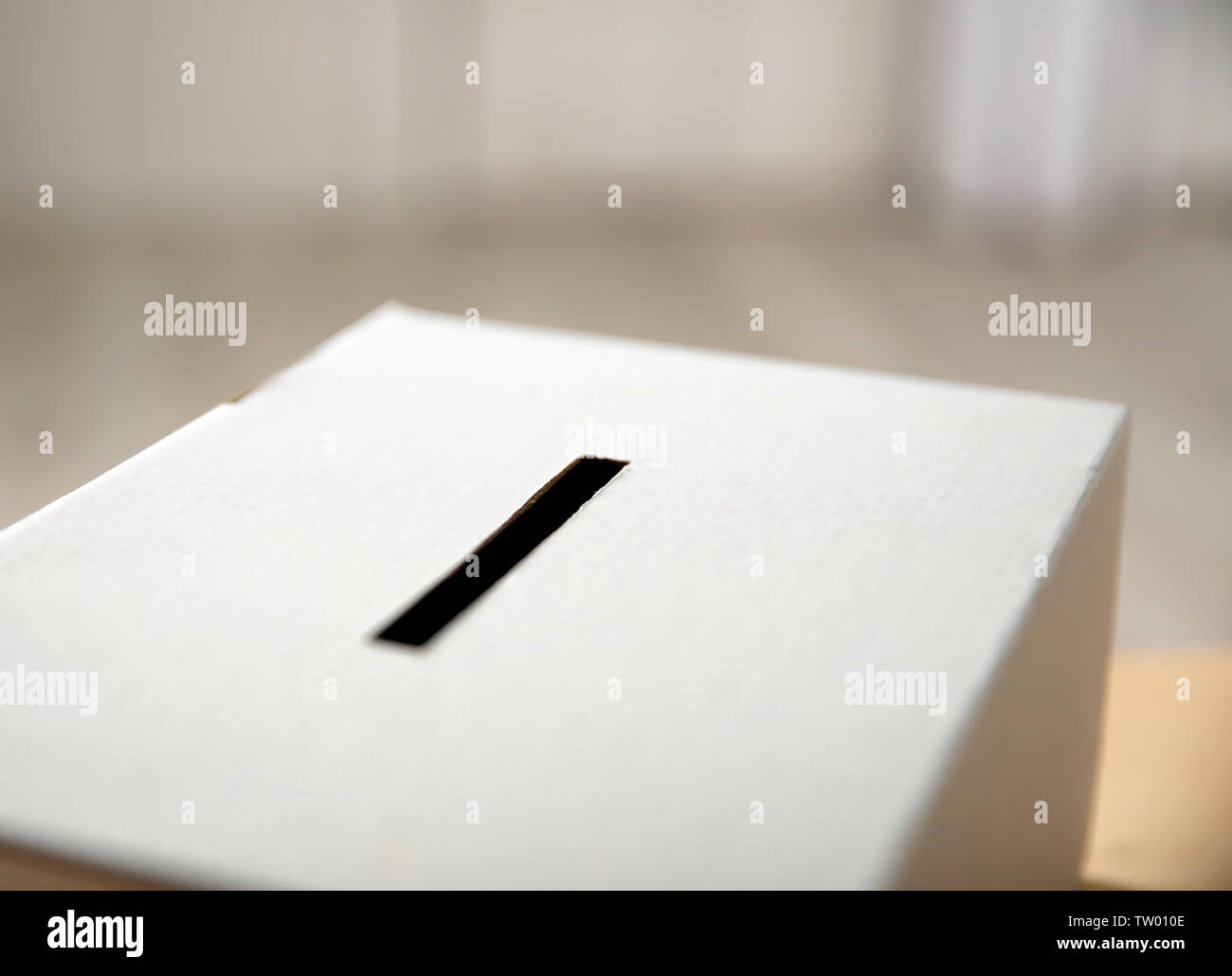 Ballot table hi-res stock photography and images - Alamy