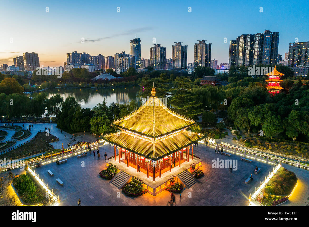 Xi an city night view hi-res stock photography and images - Alamy