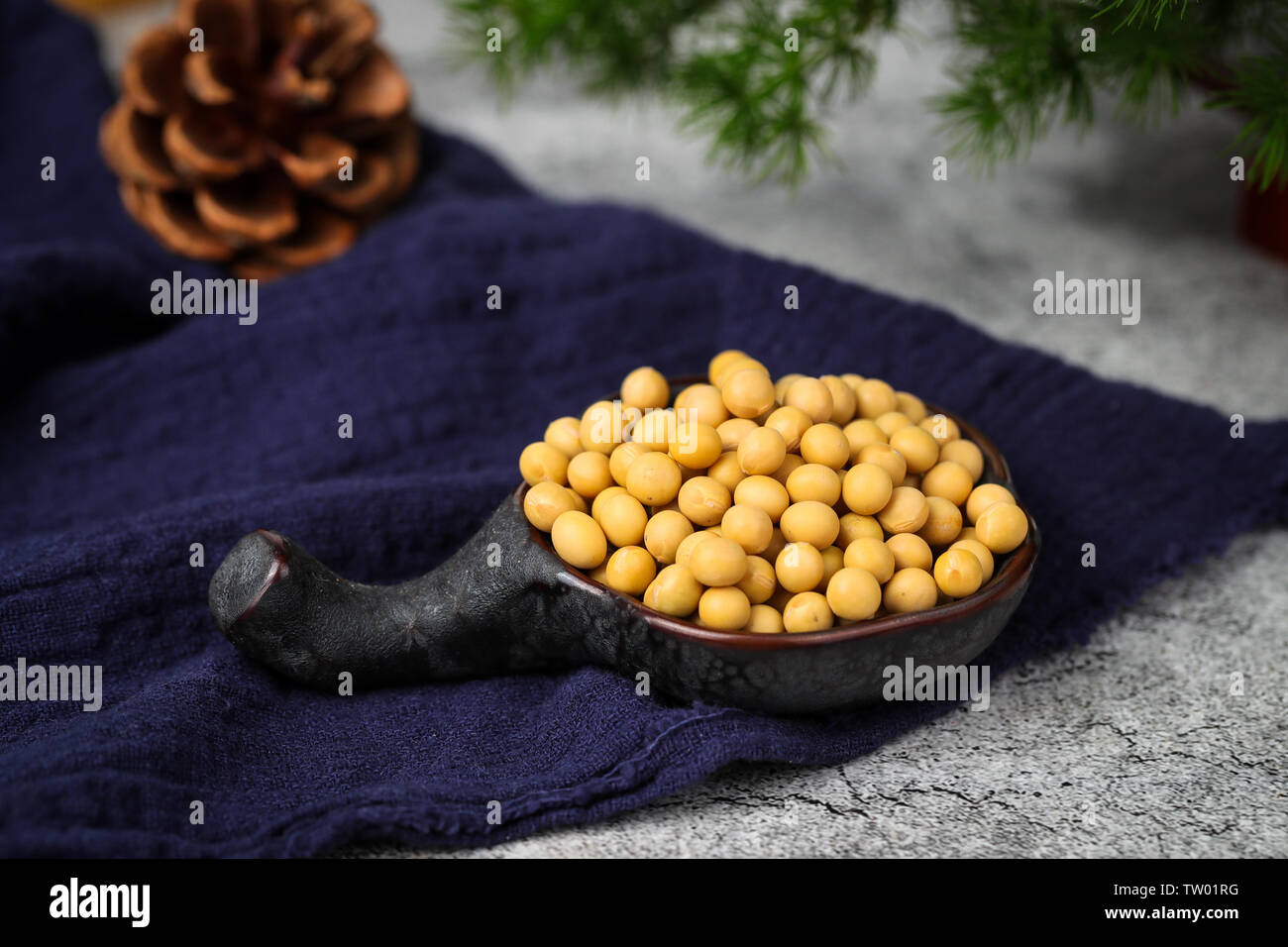 Big soybeans hi-res stock photography and images - Alamy