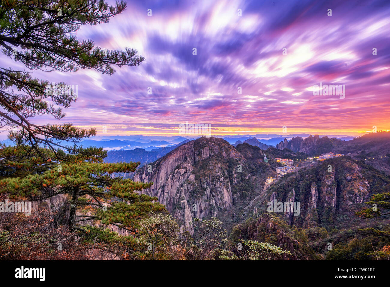 Huangshan cloud sea travel scenery scenery scenery and natural scenery ...
