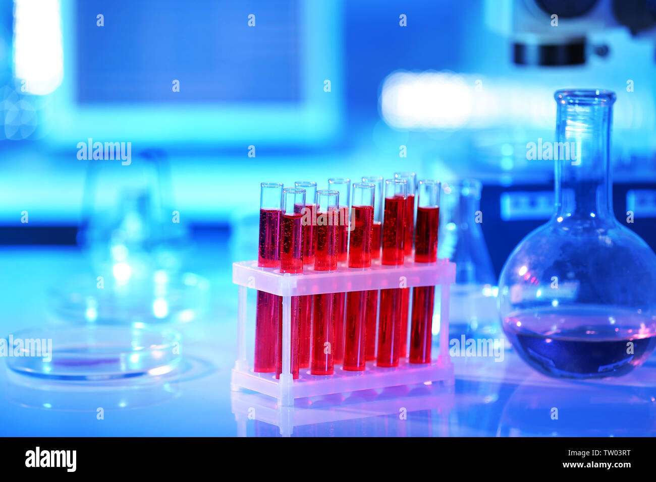 Specimen red table hi-res stock photography and images - Alamy