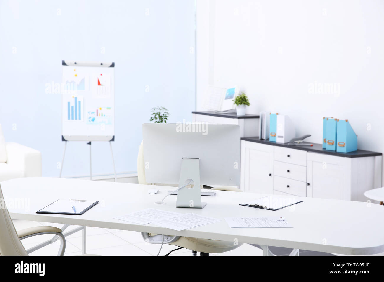 New modern office interior design Stock Photo - Alamy