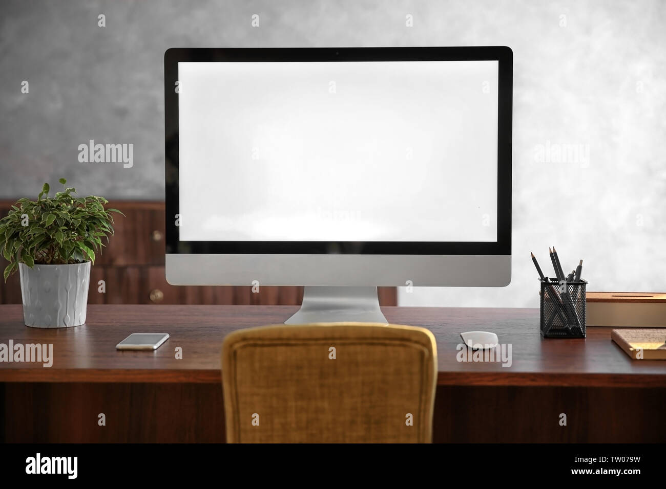 Computer pc computering monitor hi-res stock photography and images - Alamy