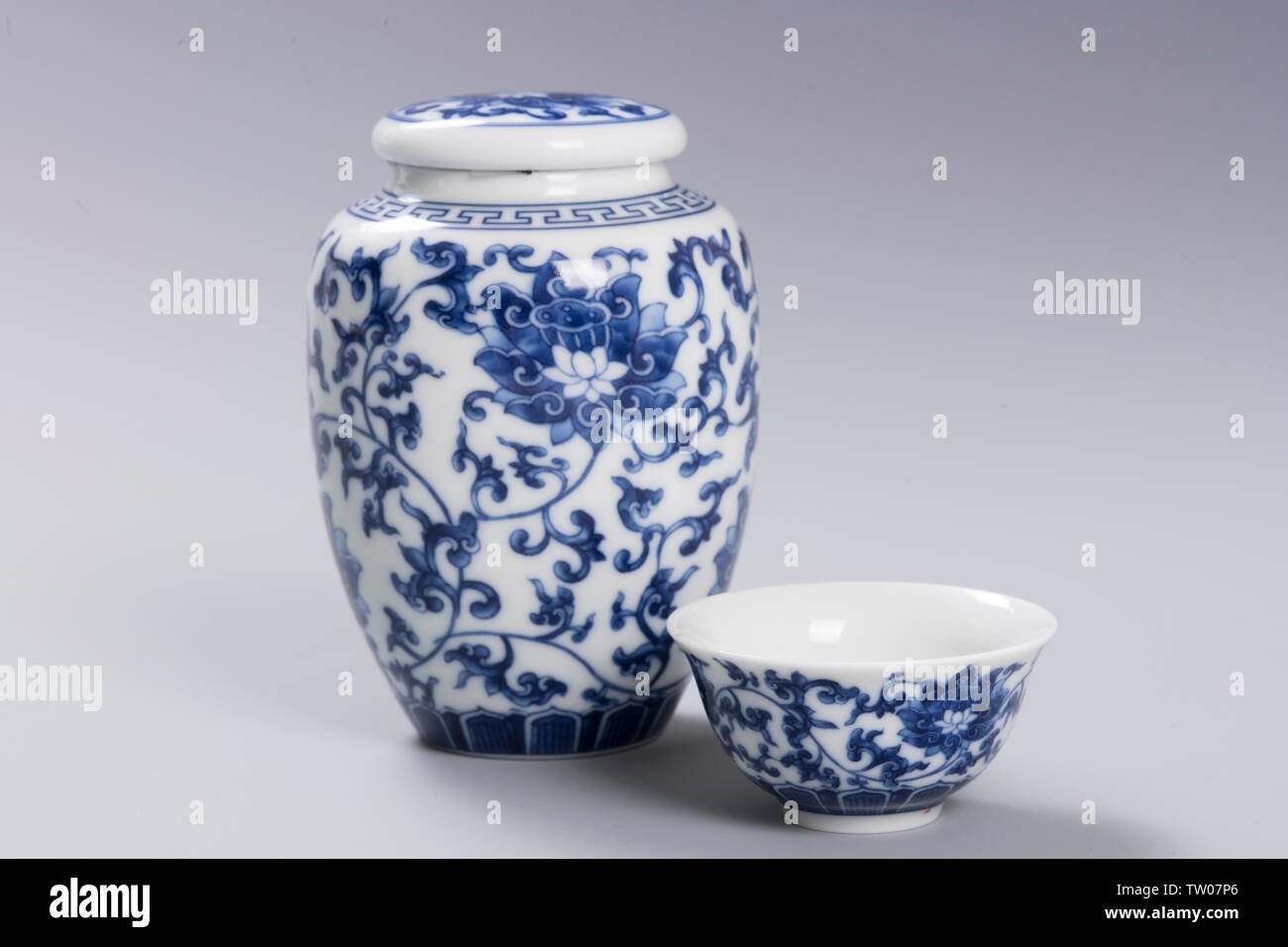 blue and white porcelain Stock Photo - Alamy