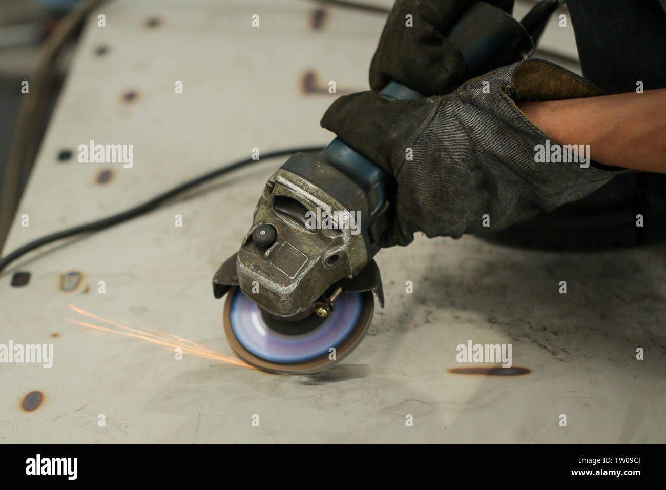 The workers are polishing and polishing Stock Photo - Alamy