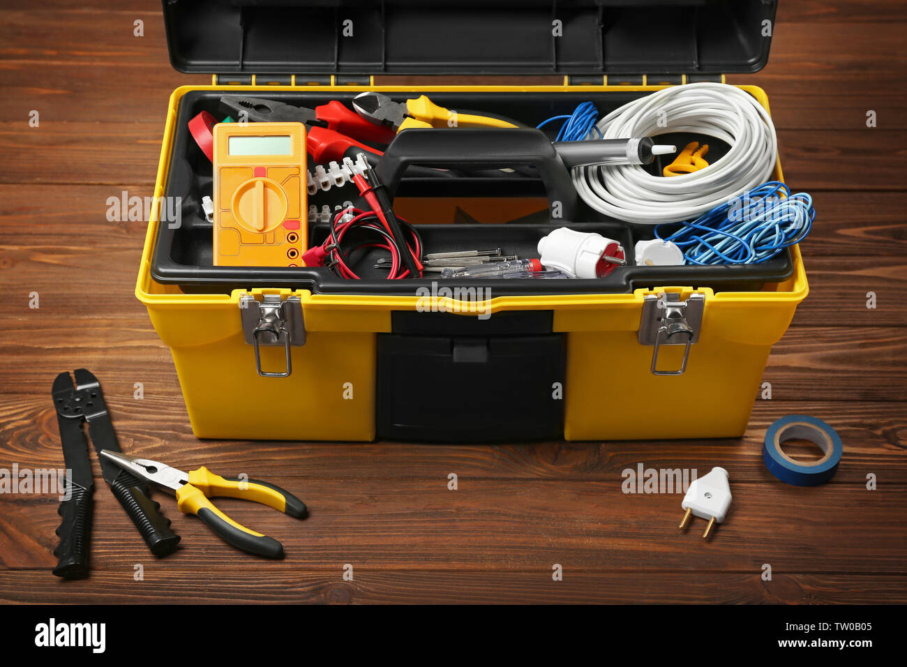 Instrument box wiring on hi-res stock photography and images - Alamy
