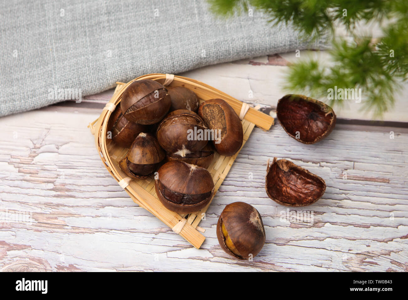 Sugar fried chestnuts hi-res stock photography and images - Alamy