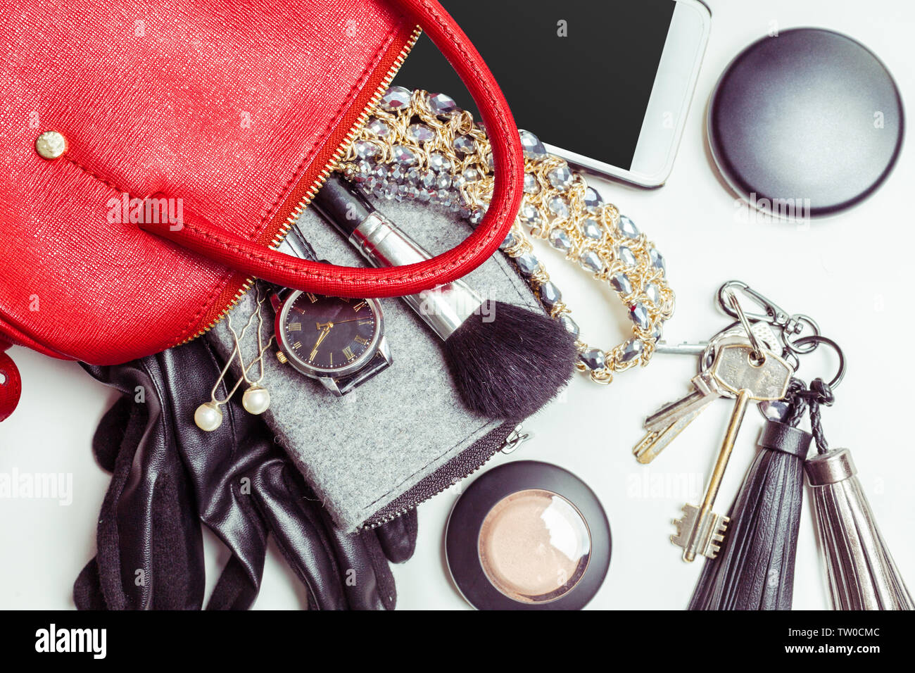 Womans handbag open hi-res stock photography and images - Alamy