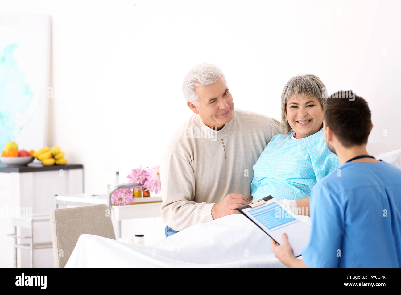 Man visiting wife in hospital hi-res stock photography and images - Alamy