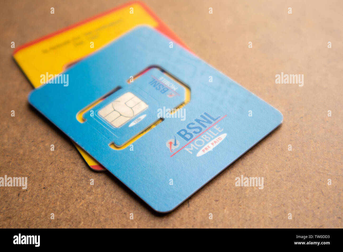 Prepaid sim cards hi-res stock photography and images - Alamy