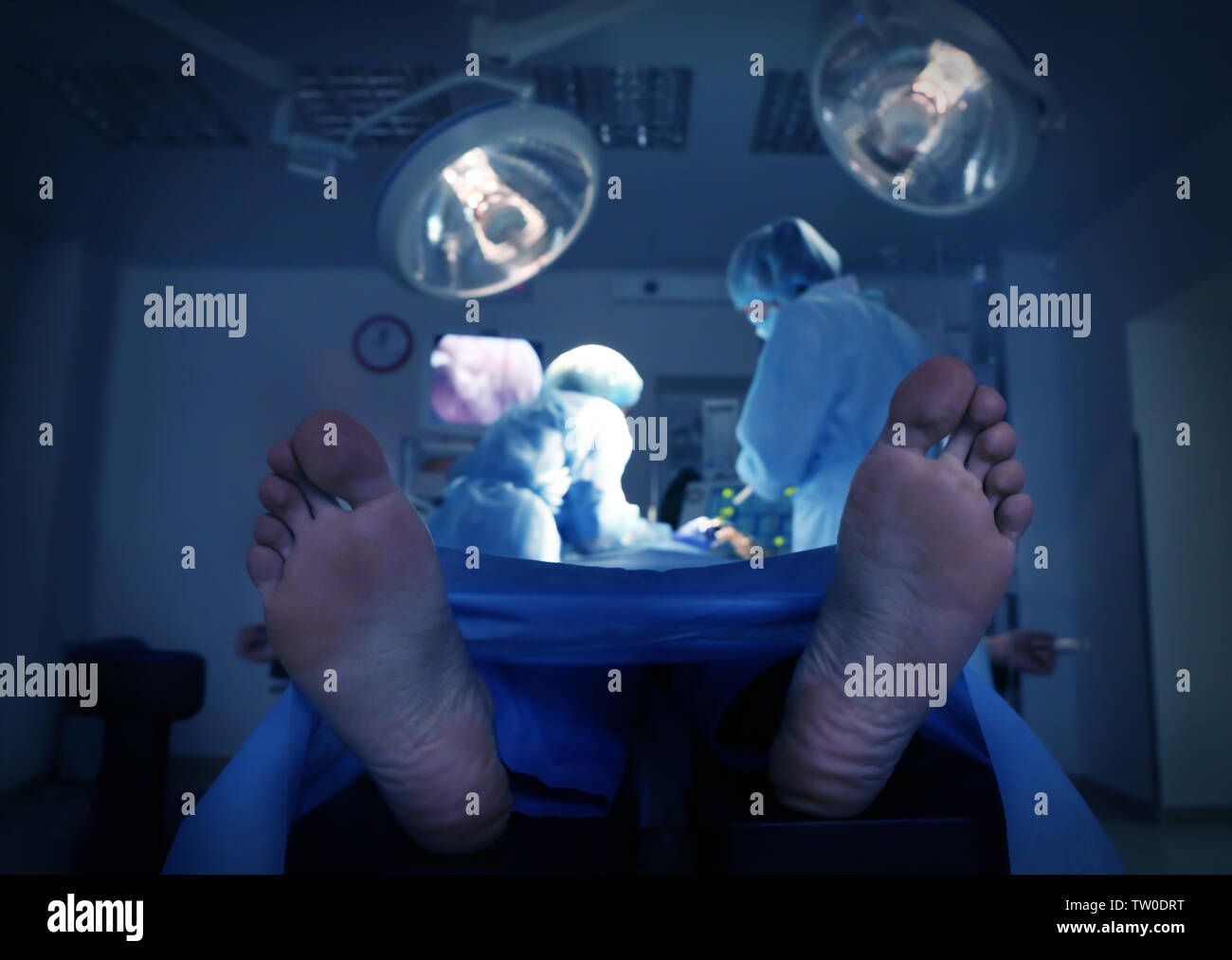 Feet patient operating table hi-res stock photography and images - Alamy