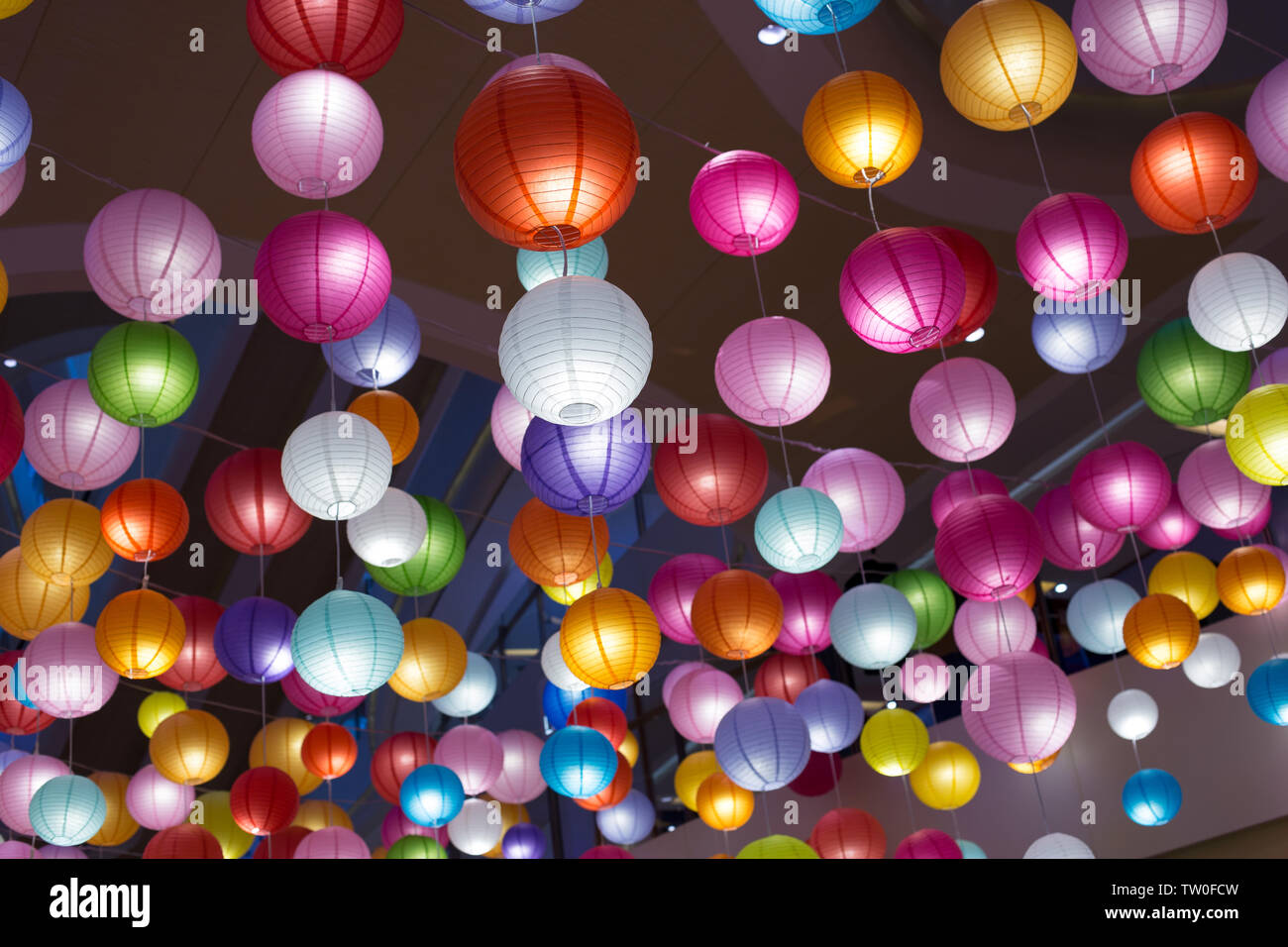 Shiny yellow lanterns bright hi-res stock photography and images - Alamy