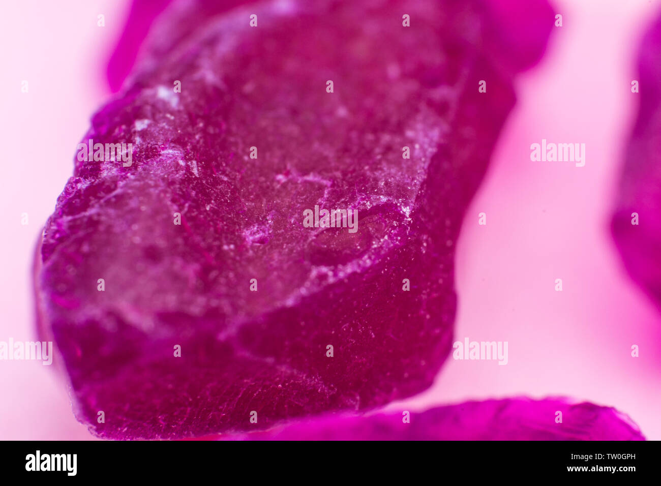 macro photo of silica cat litter. silicon dioxide crystals Stock Photo ...