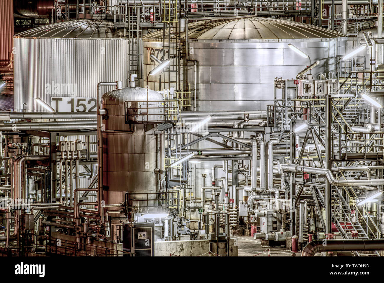 Industrialbuildings hi-res stock photography and images - Alamy