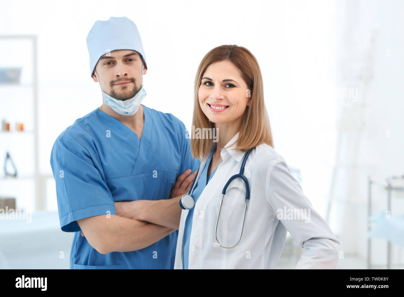 Modern doctors practice hi-res stock photography and images - Alamy